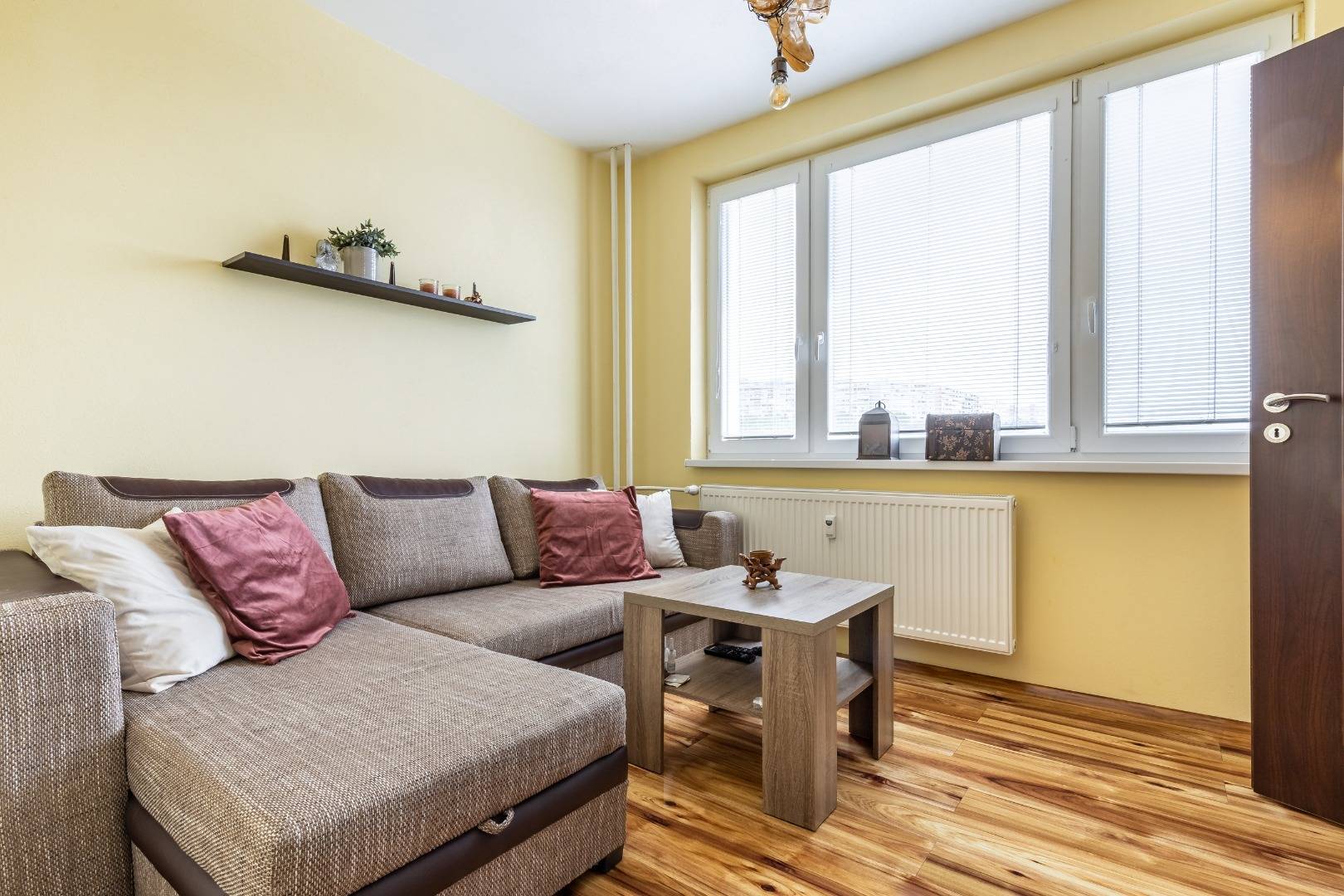 PREDANÝ 1,5-IZBOVÝ ŠTARTOVACÍ BYT - FURČA - Realitná kancelária ...